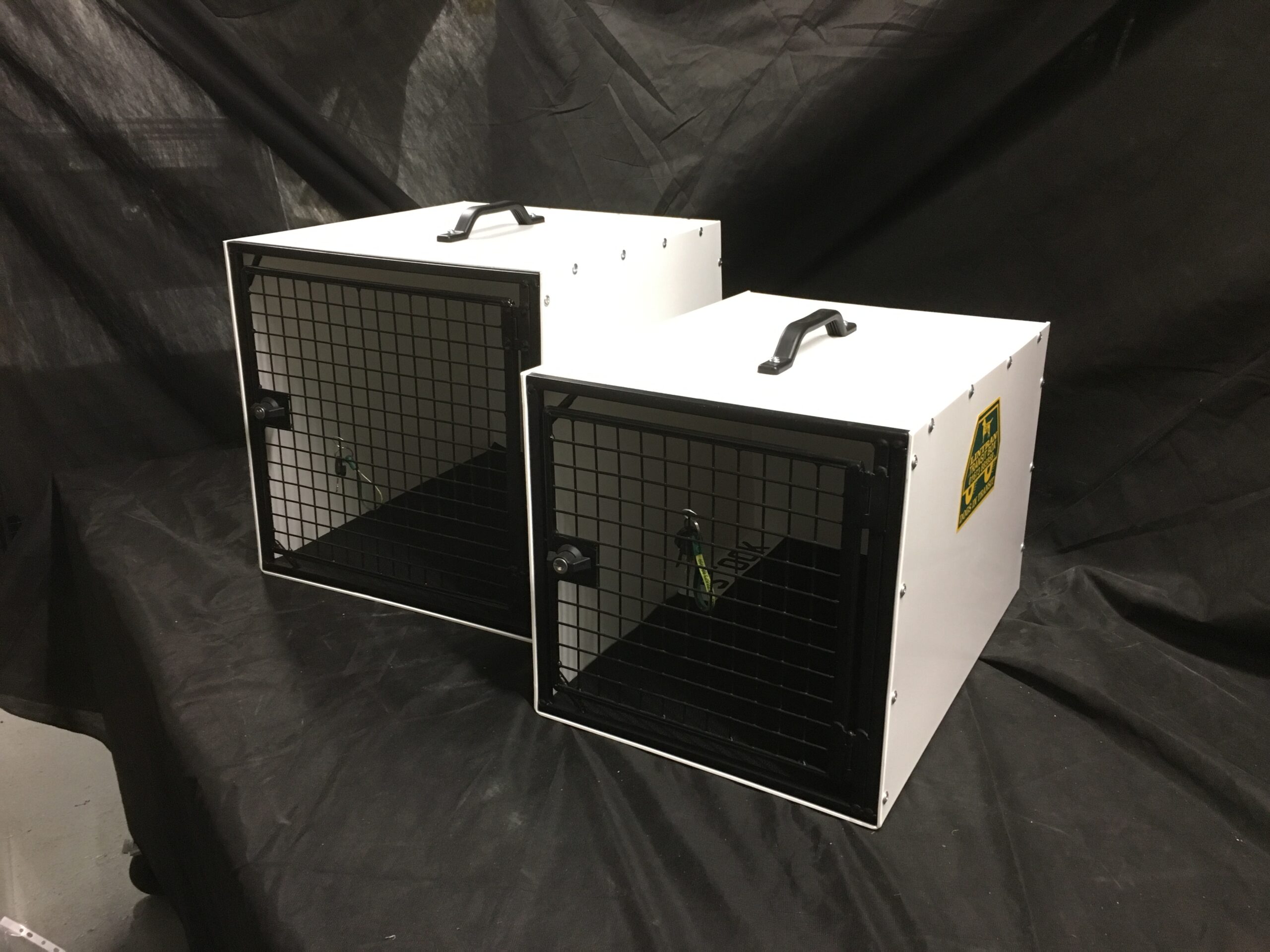 Terrier Box 18 Dog Crate | Secure Dog Transit | Lintran